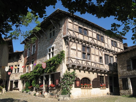 Hostellerie de Pérouges Hotel Ain - Reviews, Photos, Price & Offers