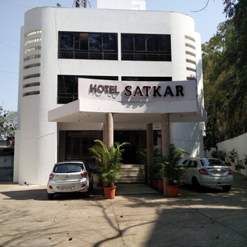 Satkar Hotel Pune at ₹ 1180 - Reviews, Photos & Offer