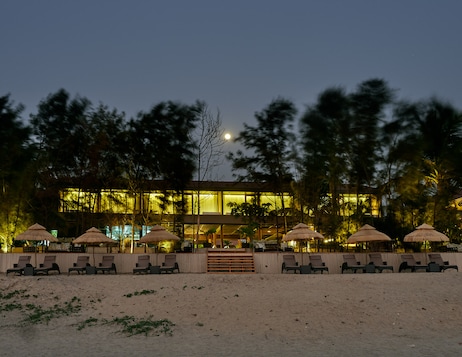 Red Thread Morjim Hotel Goa at ₹ 19965 - Reviews, Photos & Offer