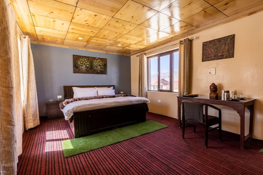 Photos of Pangong Tso Eco Resort | Lake-view Cottages - Goibibo