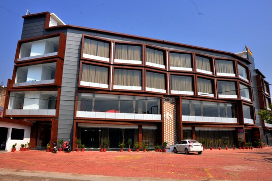 The Royal Crown Hotel Raibareilly at ₹ 1465 - Reviews, Photos & Offer