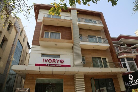 Hotel Ivory 32 Delhi at ₹ 3554 - Reviews, Photos & Offer