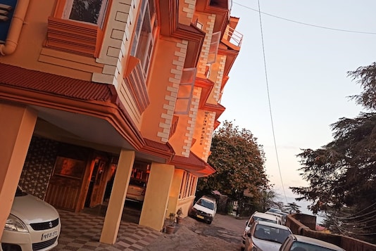 Hotel King Palace Shimla at ₹ 1627 - Reviews, Photos & Offer
