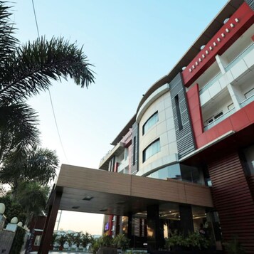 Awadh Palace Hotel Bhopal at ₹ 2446 - Reviews, Photos & Offer