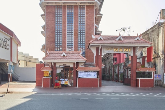 Nani Hotel Kollam - Reviews, Photos & Offer