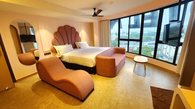 HOTEL NOVA BLING Rajkot at ₹ 969 - Reviews, Photos & Offer