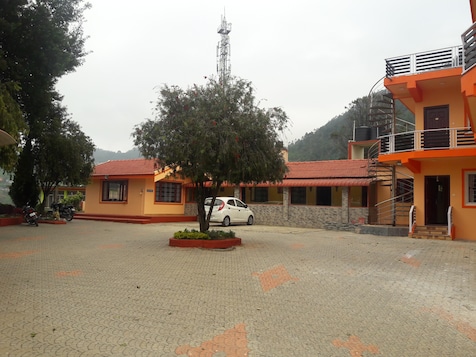 Magic Mist Resort Ooty at ₹ 5906 - Reviews, Photos & Offer