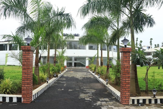 Photos of Raj Resort And Banquet Hall - Goibibo