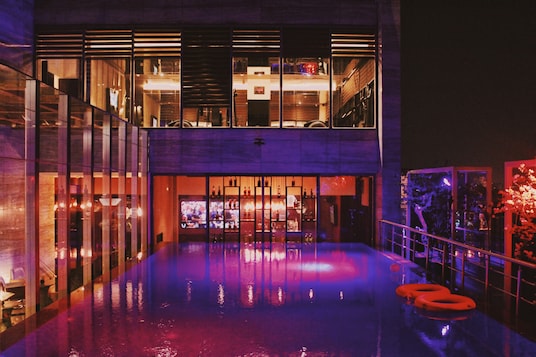 Radisson Lucknow City Center Hotel Lucknow - Reviews, Photos & Offer