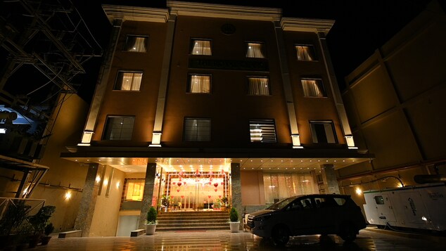 The Royal Class Hotel Gwalior at ₹ 2262 - Reviews, Photos & Offer