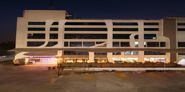 Regenta Inn Vadodara Hotel Vadodara at ₹ 1568 - Reviews, Photos & Offer