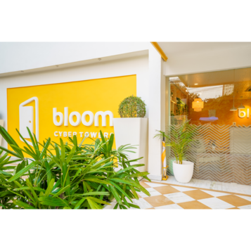 Bloom Hotel Cyber Towers Hyderabad at ₹ 5265 - Reviews, Photos & Offer