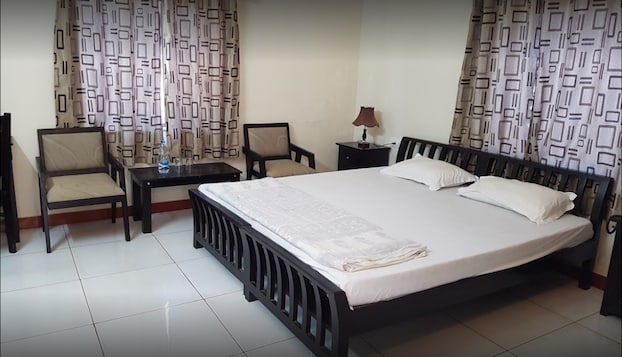 Hotel Maniprabha Washim at ₹ 1538 - Reviews, Photos & Offer
