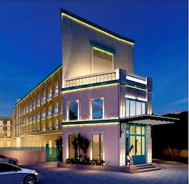 Ramada BY Wyndham Goa Arpora Hotel Goa at ₹ 6223 - Reviews, Photos & Offer