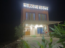 WEL COME ROOMS Hotel Rajpipla at ₹ 1871 - Reviews, Photos & Offer