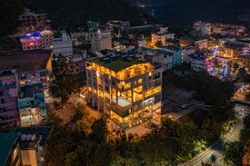Moustache Rishikesh Luxuria | Rooms & Dorms Hotel Rishikesh - Reviews ...