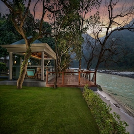 Anand Kashi by the Ganges, Rishikesh - IHCL SeleQtions Hotel Rishikesh ...