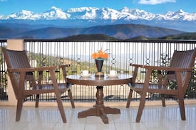 Himalaya Mount View Resort , Kausani Kausani at ₹ 2341 - Reviews ...