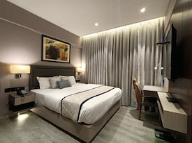 Hotel Highway Inn Mumbai at ₹ 1277 - Reviews, Photos & Offer