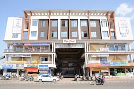 Hotel city palace Amreli - Reviews, Photos & Offer