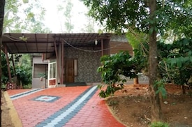 Rustic Charm Wayanad - House of Views Entire Villa Wayanad - Reviews ...