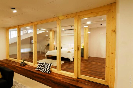 Photos of Glass house- The Bombay Home Company - Goibibo