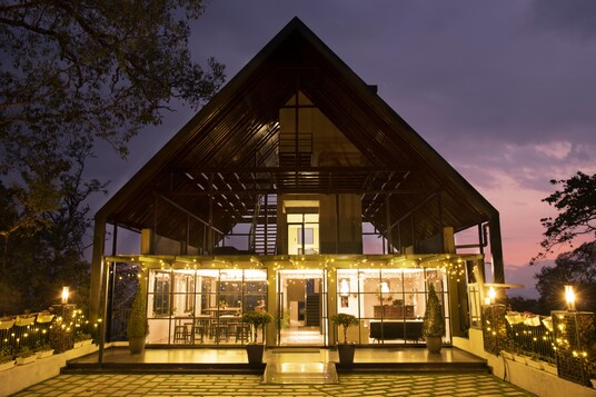 K Mansion Hotel Munnar with 𝗙𝗿𝗲𝗲 𝗖𝗮𝗻𝗰𝗲𝗹𝗹𝗮𝘁𝗶𝗼𝗻