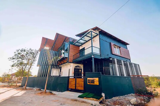 Photos of Cliff 362 - A Luxurious Shipping Container Home - Goibibo