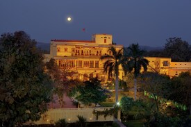 Fort Dhariyawad Heritage Hotel - 2 Hours from Udaipur Dhariawad ...
