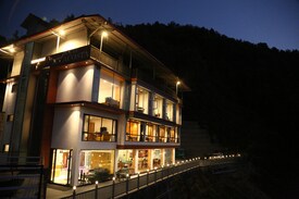 MV Acosta by Lawrence Hotels Mussoorie at ₹ 3078 - Reviews, Photos & Offer