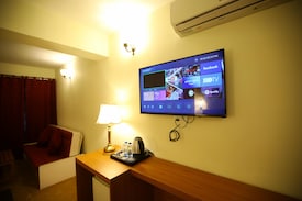 Shaf Excellency Hotel Srinagar - Reviews, Photos & Offer